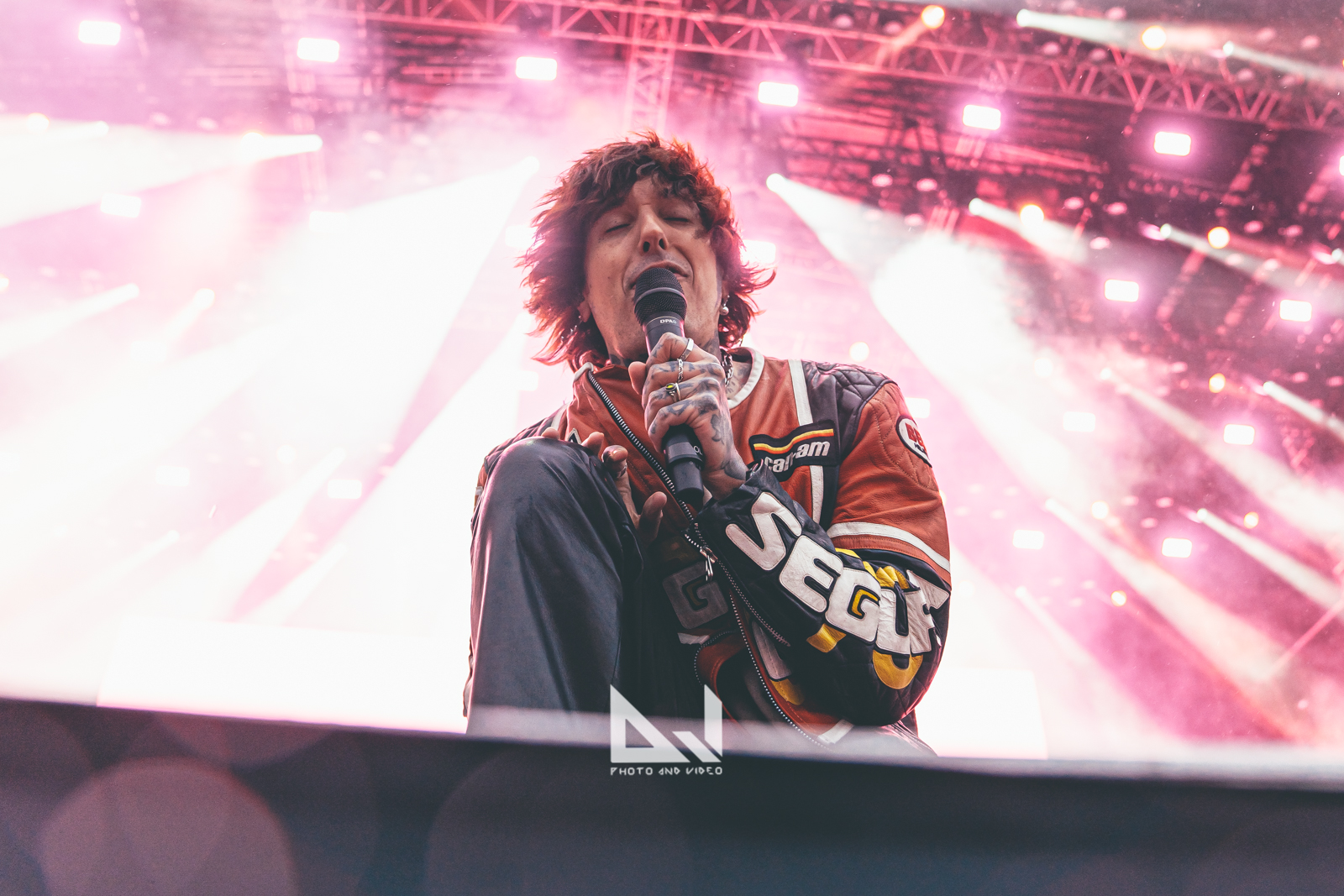 Oliver Sykes gives timeline for Bring Me The Horizon's upcoming "Post Human: NeX GEn" album ...