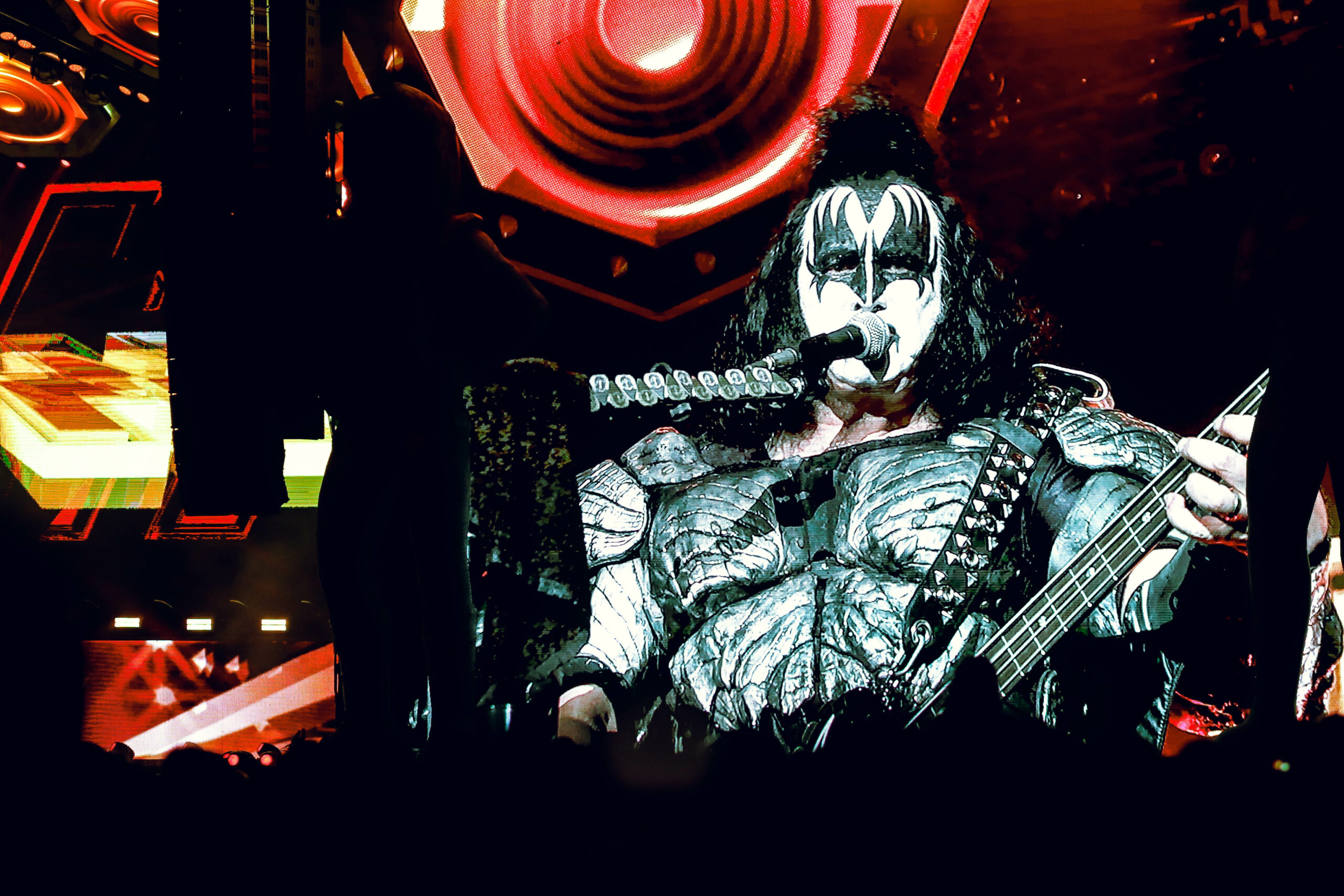 Gene Simmons announces his first post-KISS show - Chaoszine