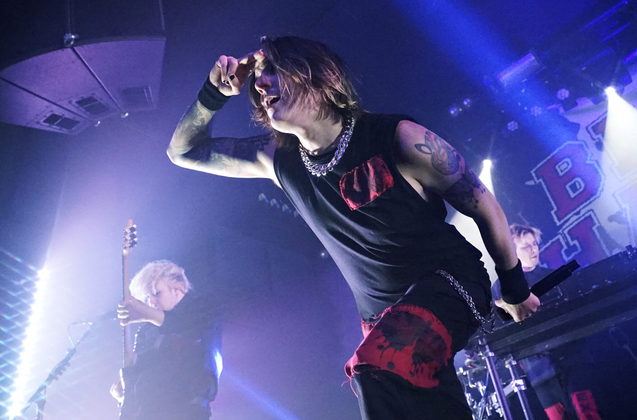 Photos of Blind Channel showing Nottingham how it's done - Chaoszine