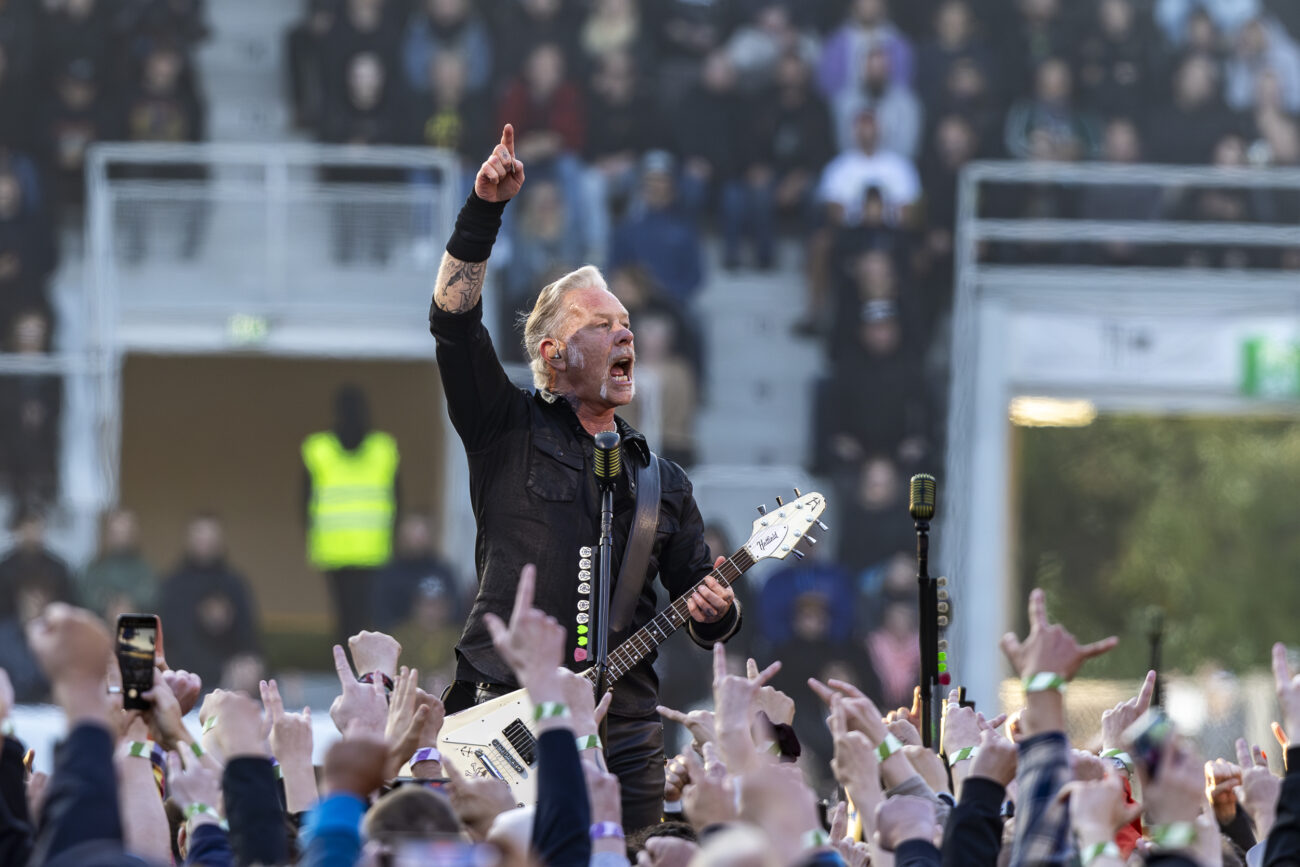 Now available a Christmas tale read by James Hetfield of Metallica ...