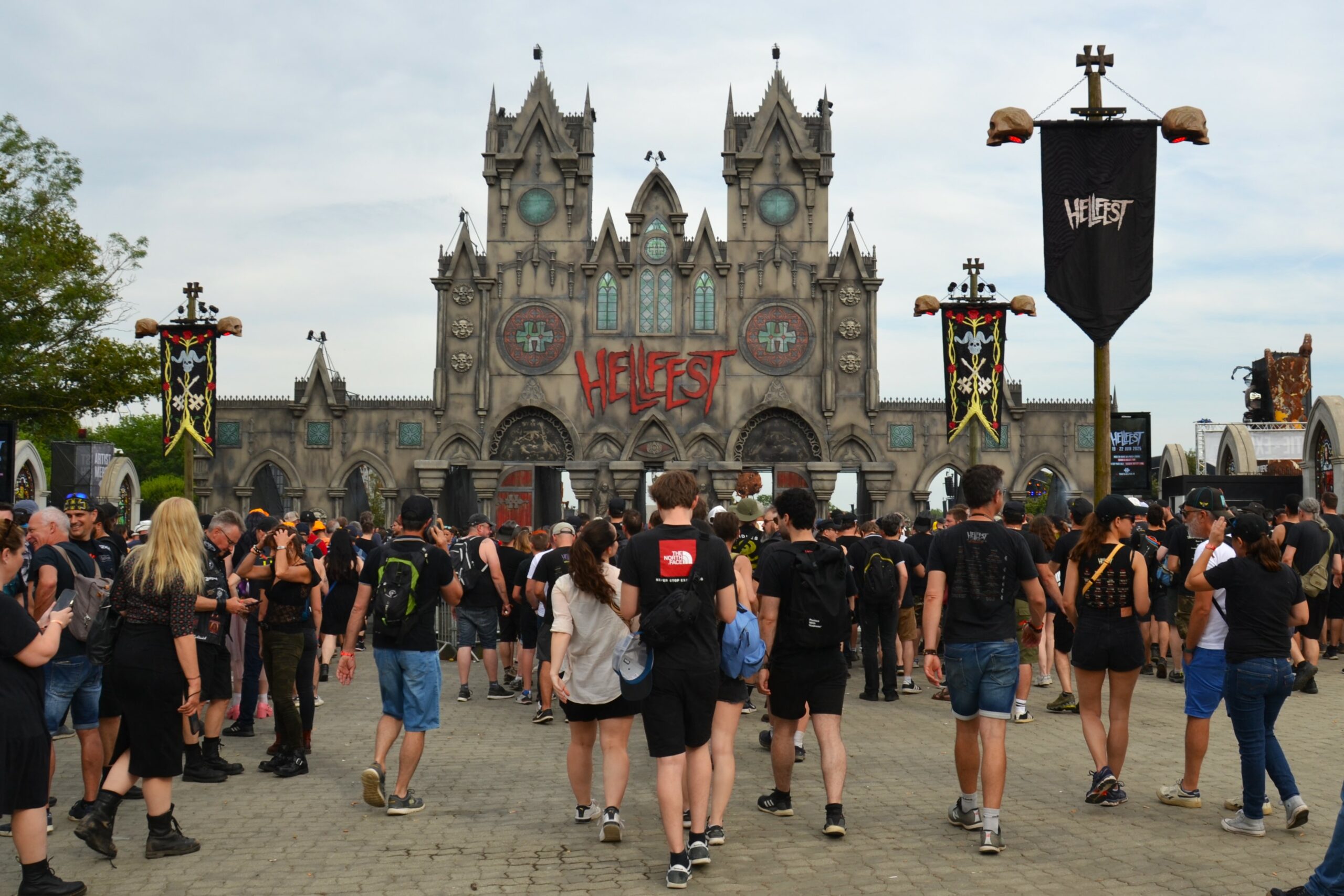 The Chaoszine Hellfest 2024 report, day 1: Welcome to Hell! - Chaoszine