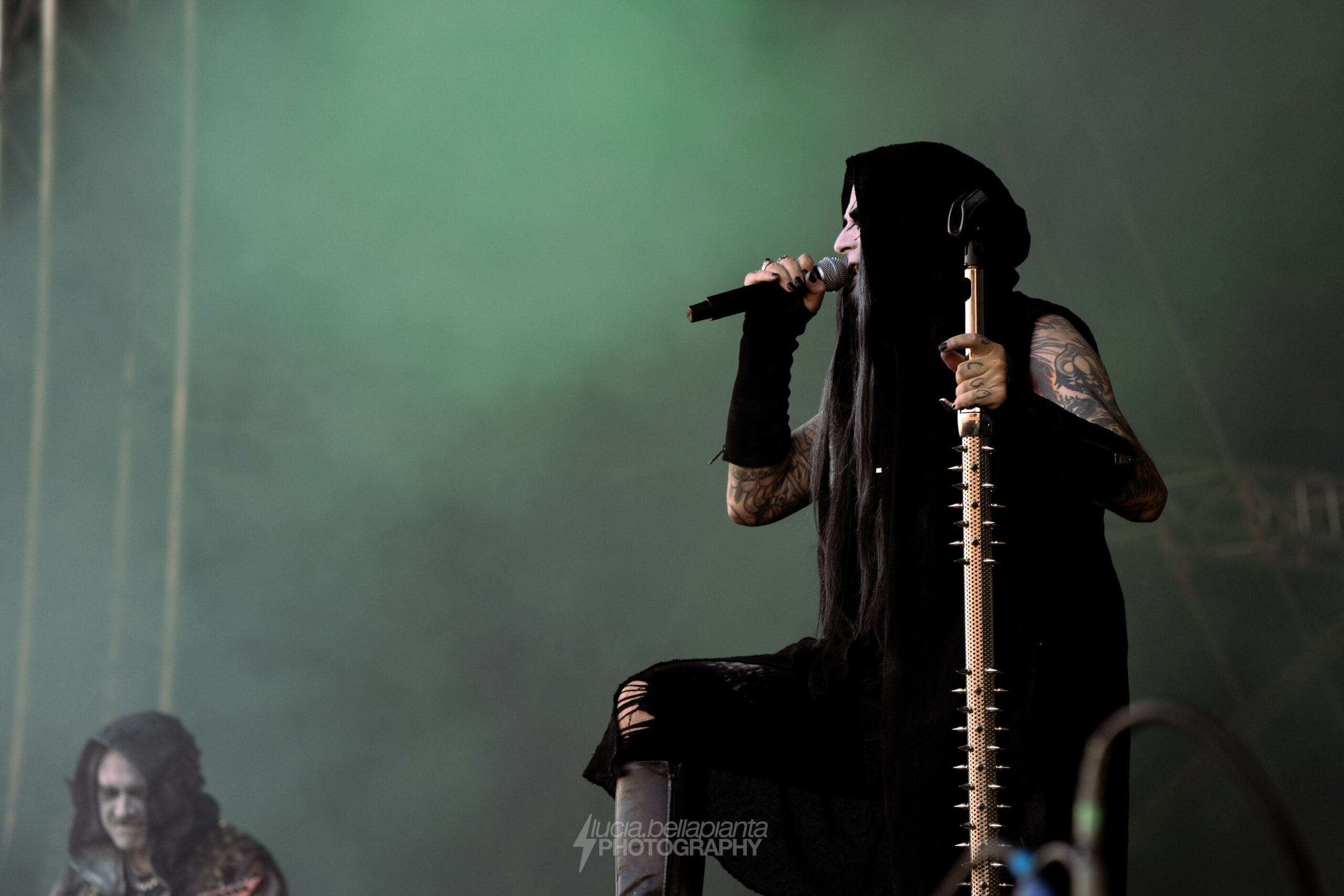 Dimmu Borgir welcome a new guitarist in the band's lineup - Chaoszine