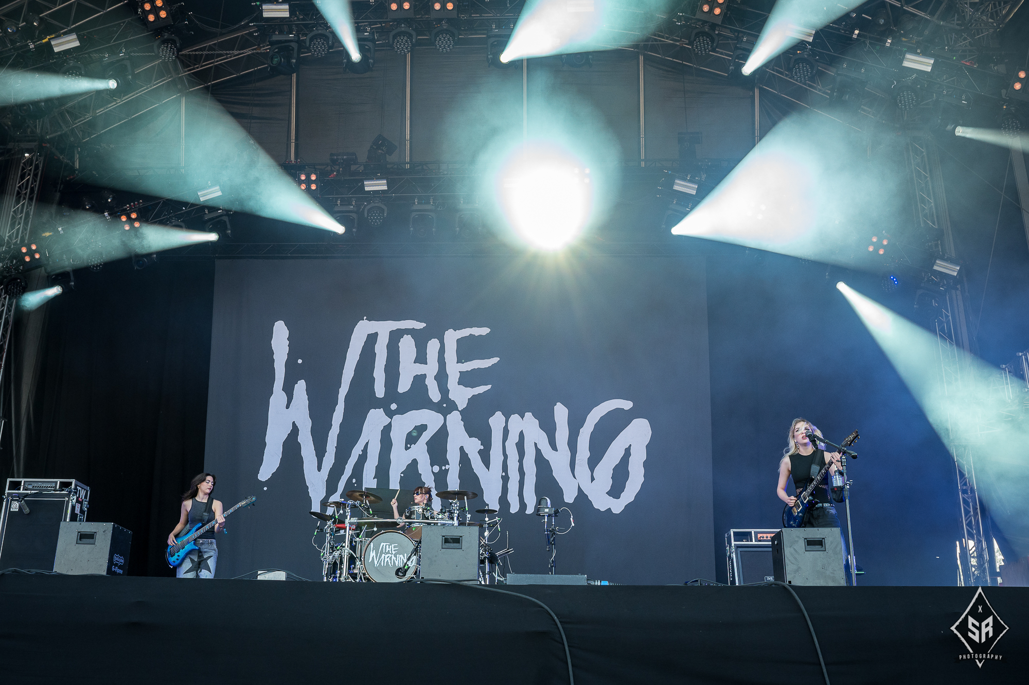 The Warning announce new album titled "Everything's Falling" - new ...