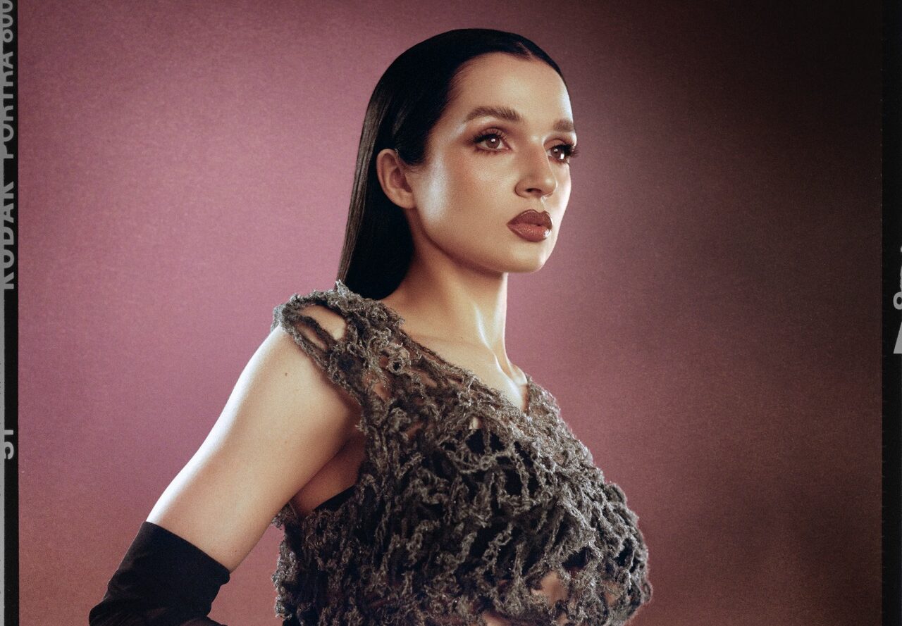 Poppy release "Guardian" (Official Visualizer) - Chaoszine