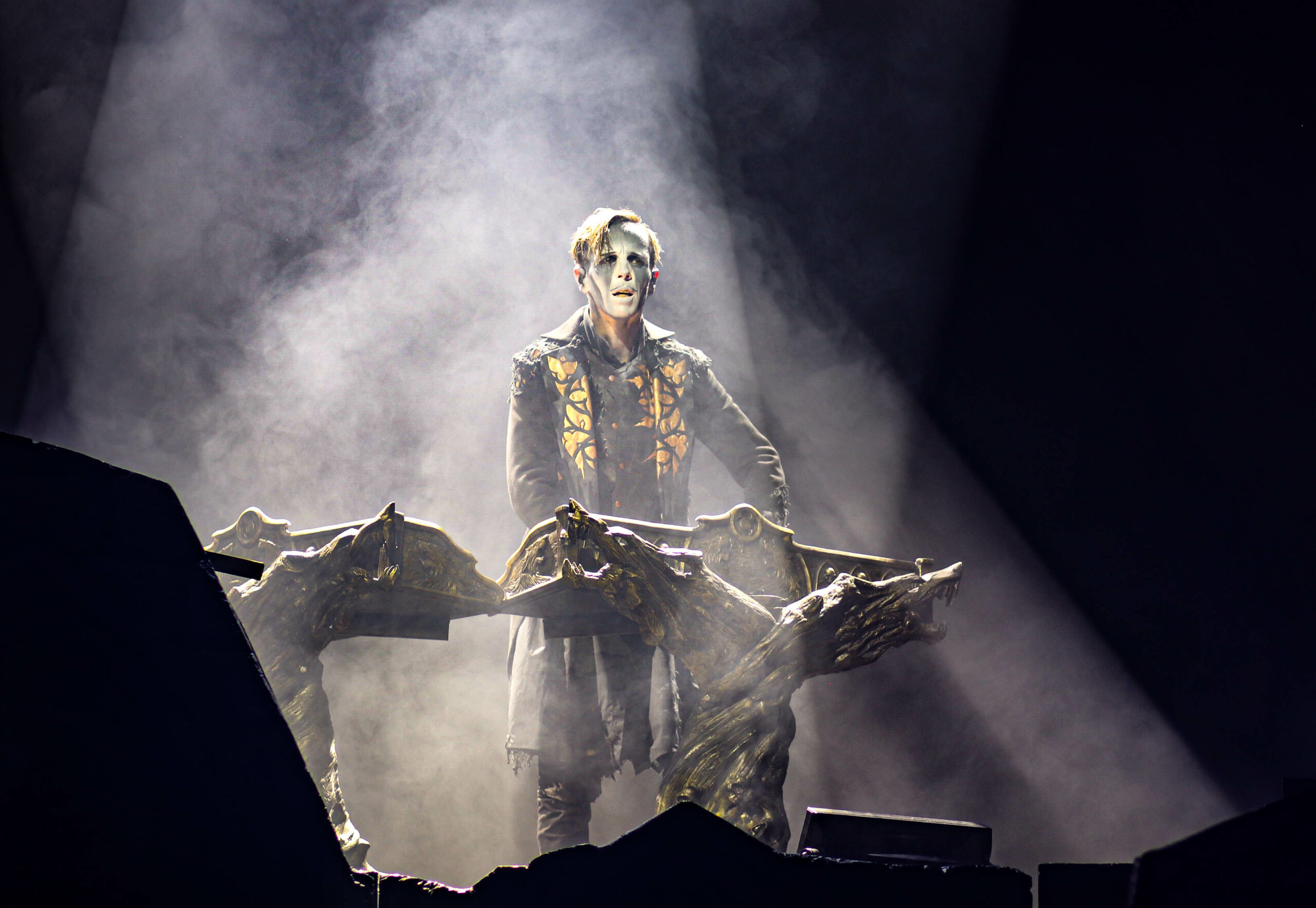 Powerwolf keyboardist falls from stage in Milwaukee - Chaoszine