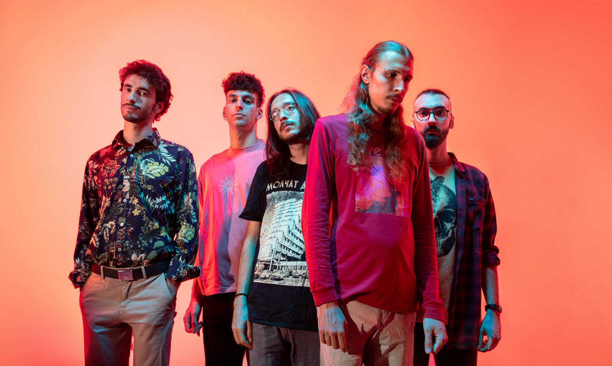 Italian experimental metal band Svnth will release a new album in April ...