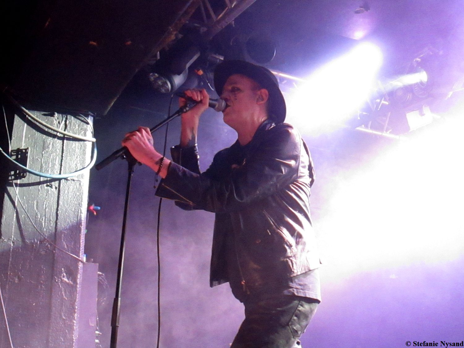 Henric de la Cour releases new single "Pale Rider", tours Sweden this ...