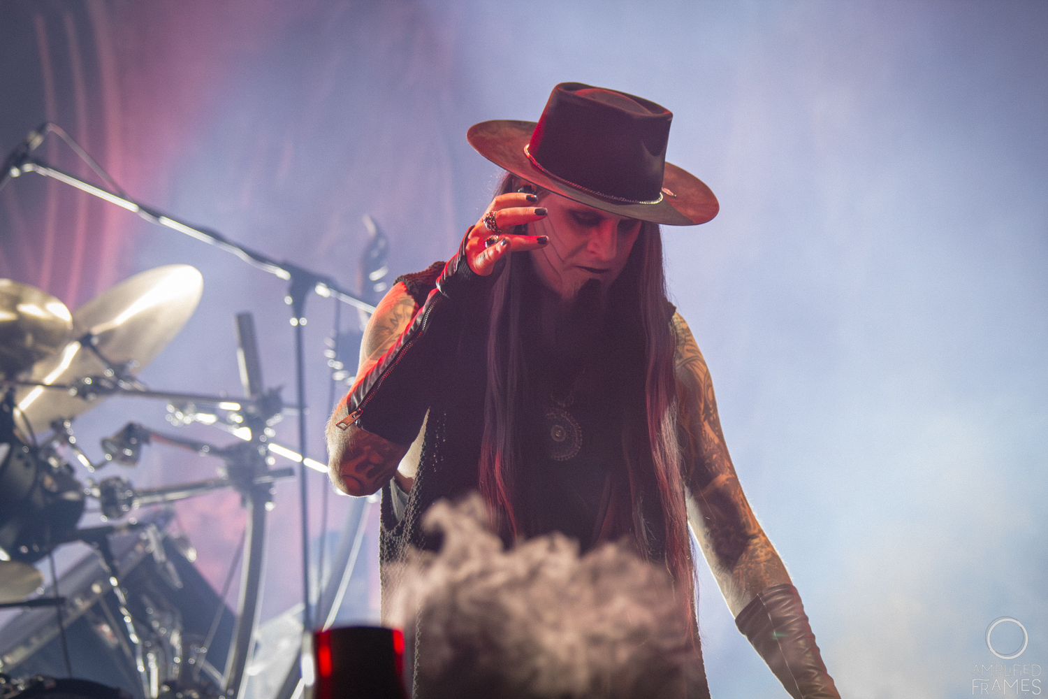 Dimmu Borgir to release new single "Ulvgjeld & Blodsodel" tomorrow ...