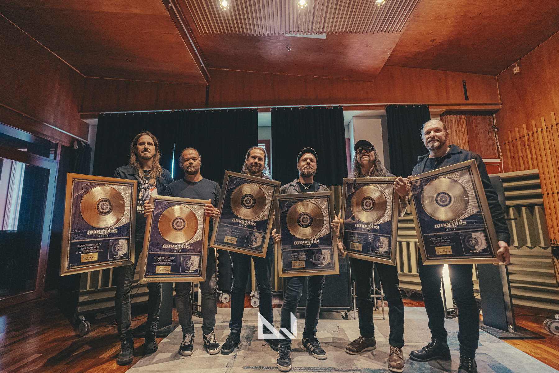 "The band needed to freshen up and bring something new to the table" - Amorphis reveal more ...