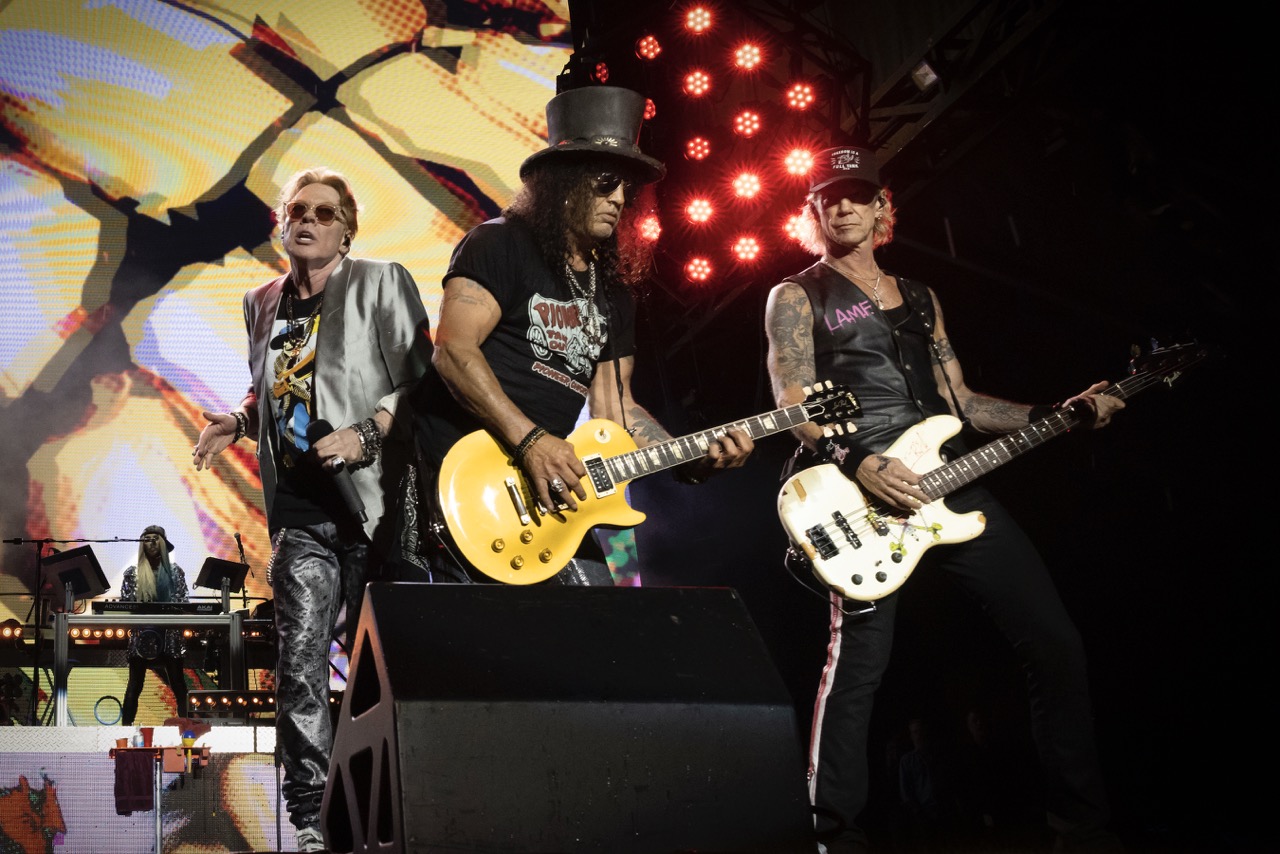 Guns N' Roses unveil two new tracks titled "Nothin'" and "Atlas ...