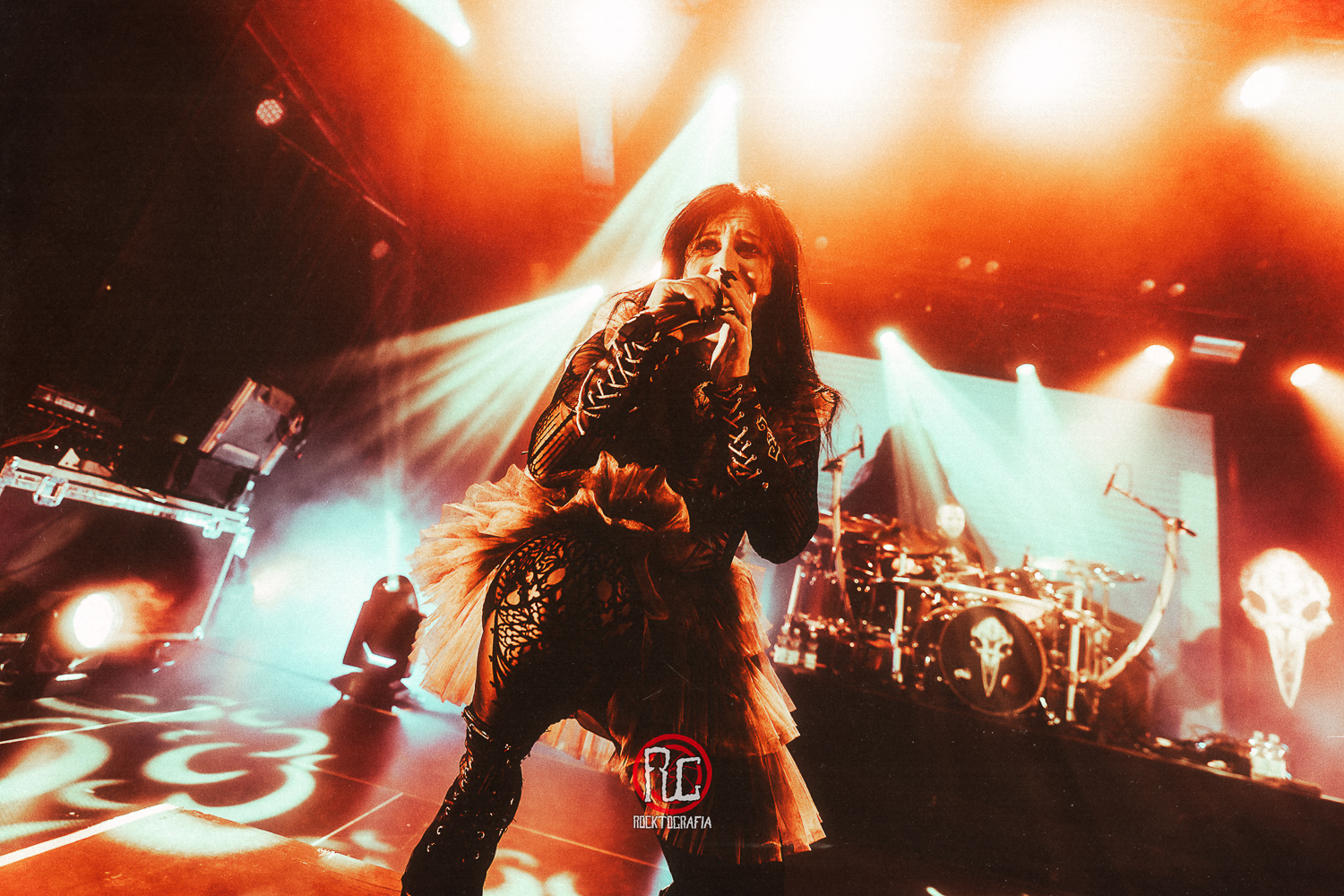Cristina Scabbia of Lacuna Coil takes a strong position against AI in ...